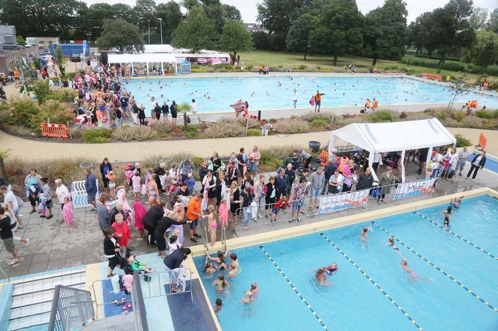 Waterdam blijft open - Nieuw-Volendam