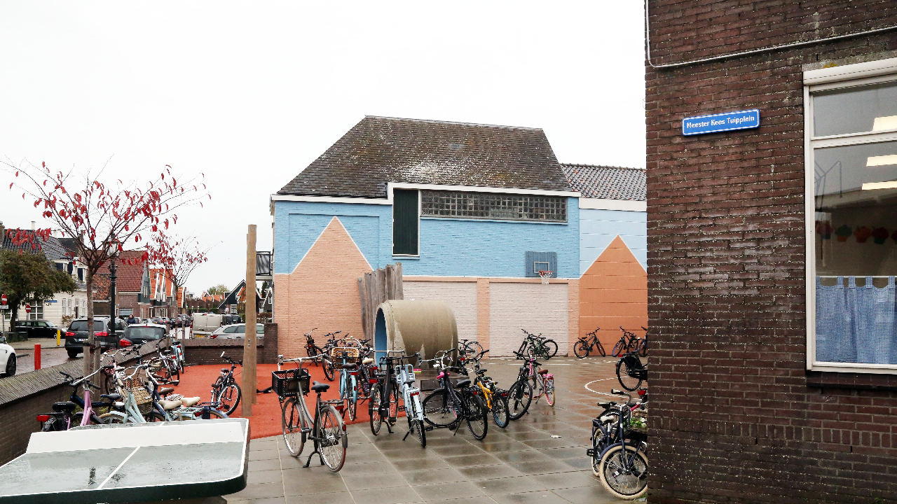 Meester Kees Tuipplein - Nieuw-Volendam