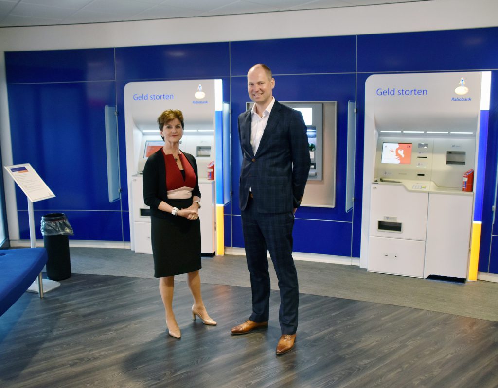 Nieuwe Rabobank-directievoorzitter wil klanten beter met elkaar ...