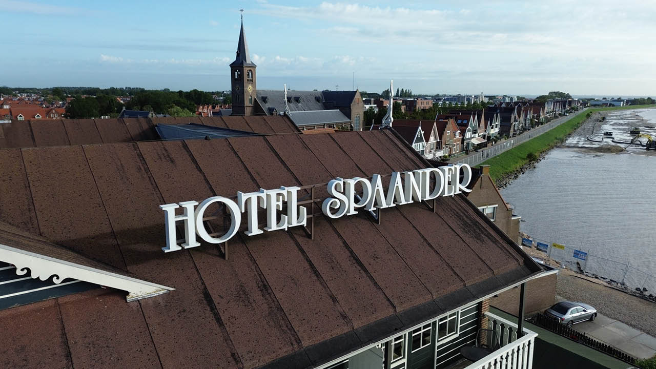 Last onder dwangsom Hotel Spaander opgeheven - Nieuw-Volendam
