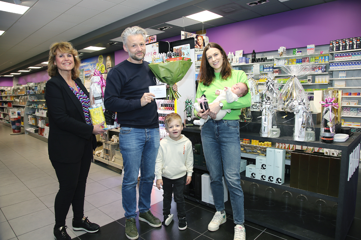 Dani ‘Baby van de Maand’ - Nieuw-Volendam