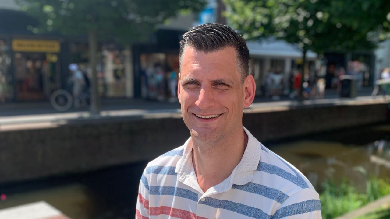 Van de nooduitgang naar een nieuwe toekomst - Nieuw-Volendam