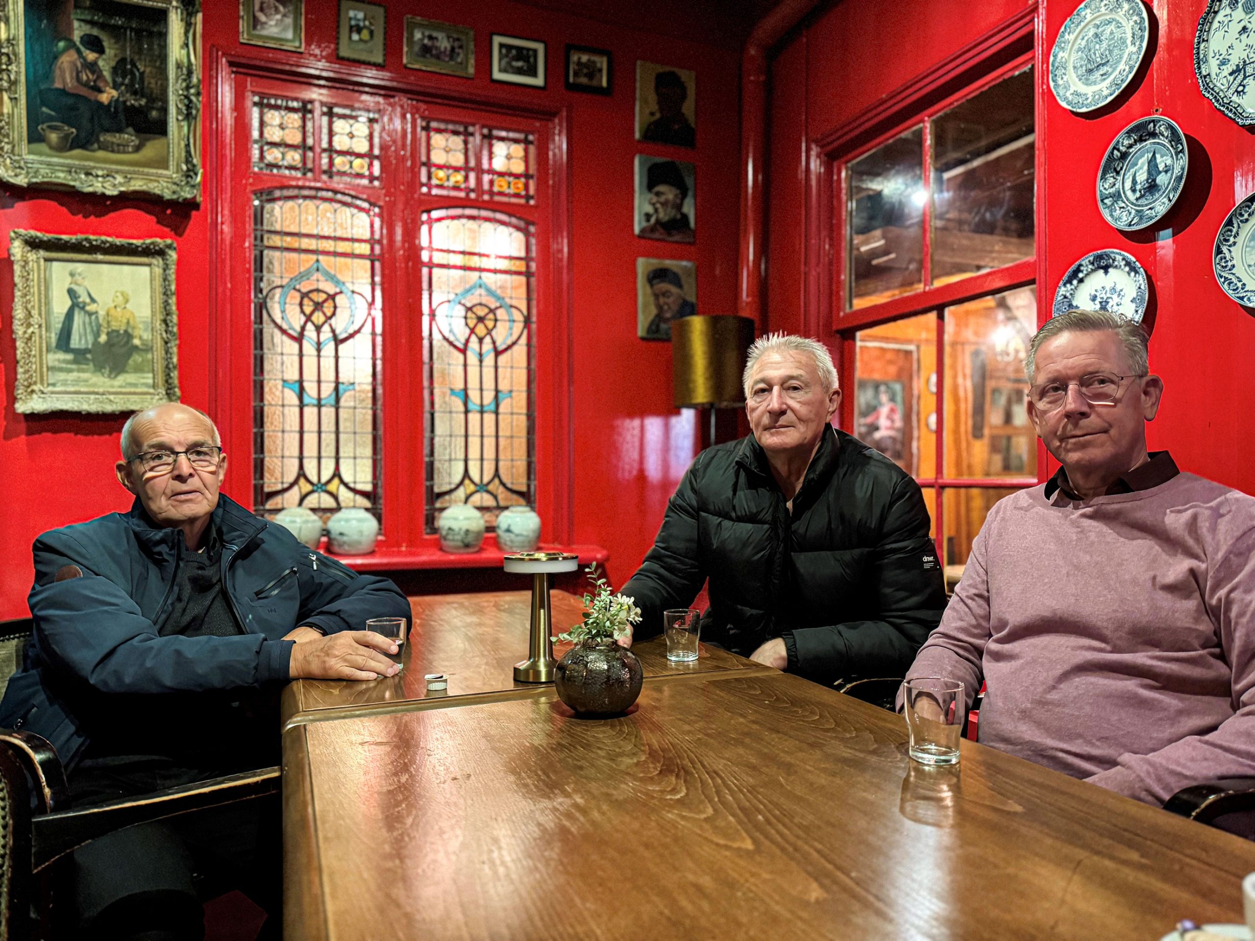 Peter, Klaas en Jan van Artist Kom Binne herstellen nostalgische sfeer ...